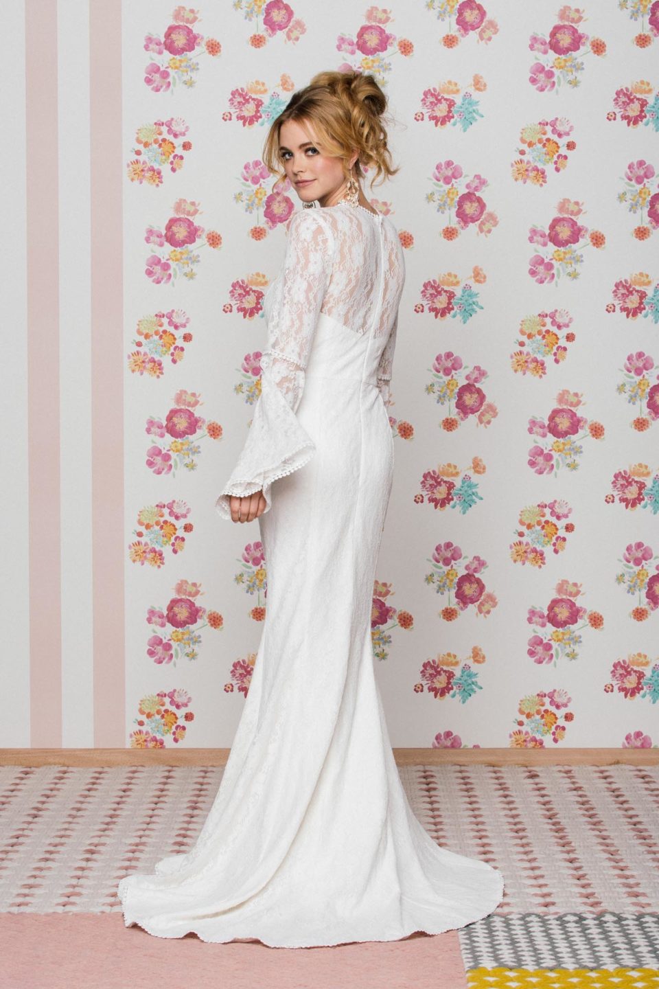 Langarm Brautkleid mit Trompetenärmel für die Boho Diva · küss die ...