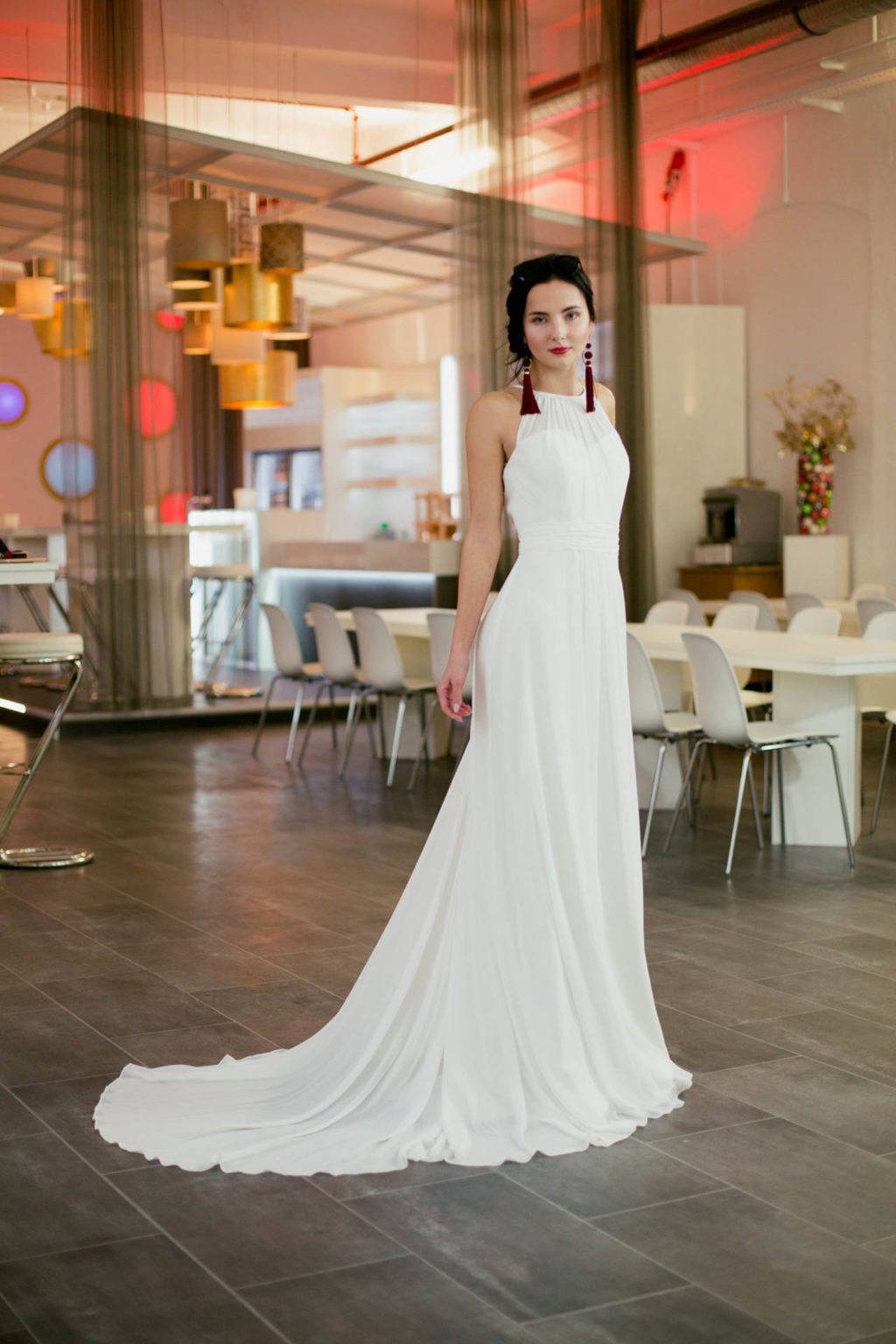 Brautkleider minimalistisch & cool | urbane küssdiebraut Inspiration